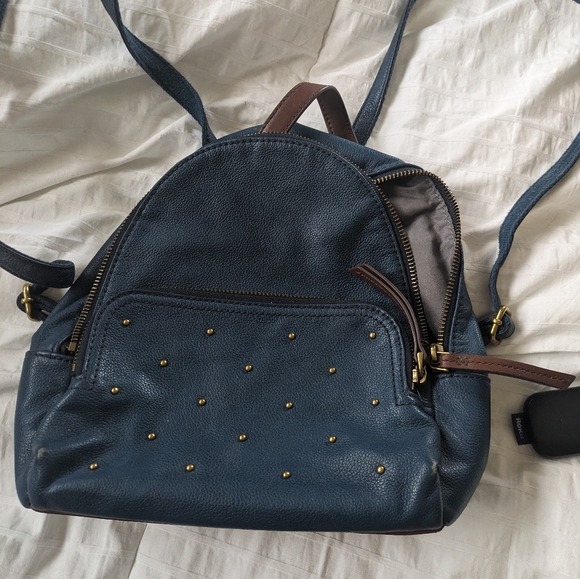 Fossil | Bags | Fossil Backpack Purse | Poshmark